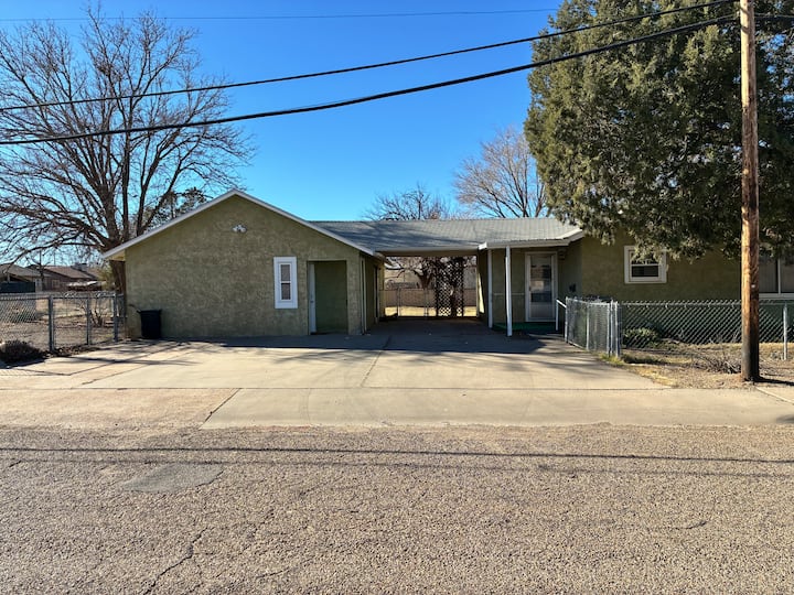 The Restful Roost - Oasis State Park, Portales