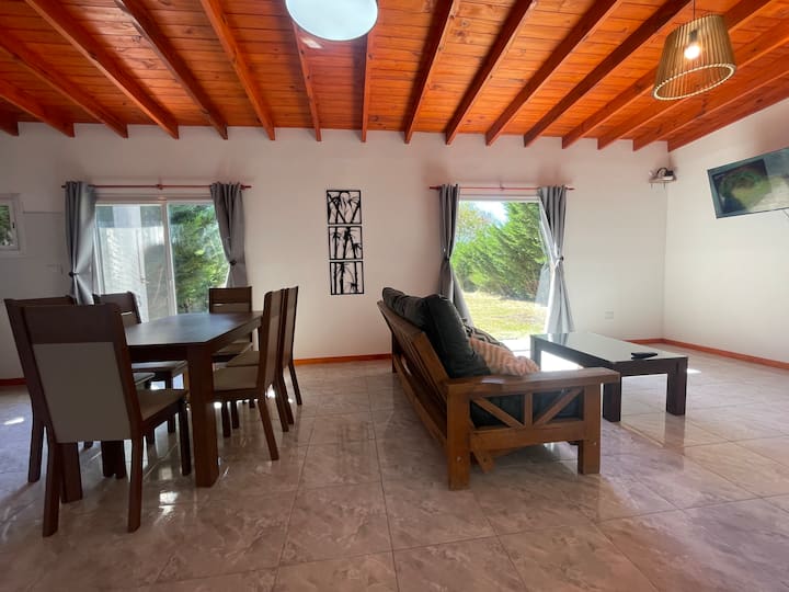 Casa De Verano Barrio Las Lomas Miramar - Miramar