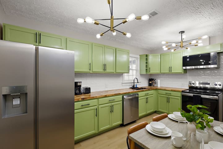 Work-friendly Home Near Downtown Meridian - Meridian, MS