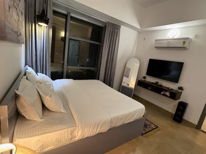 Seven Eleven By Nityam - 1bhk Spectrum Mall - 노이다