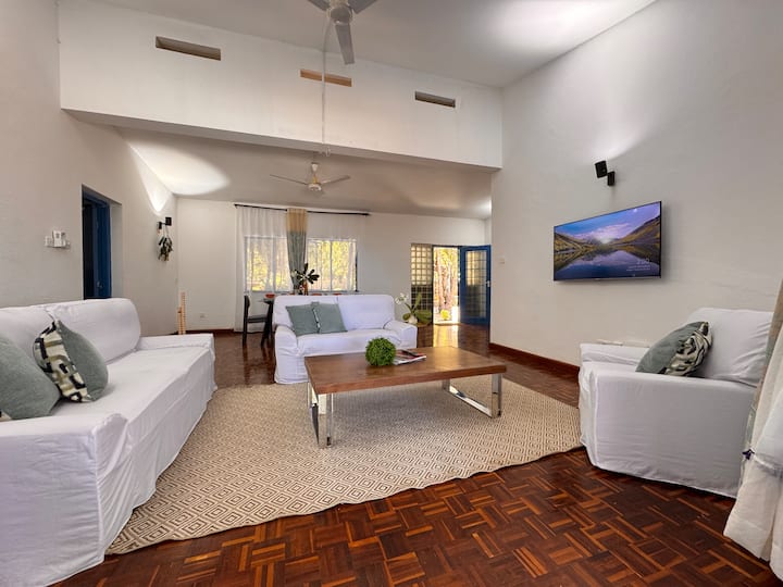 Private Beach Cottage With Direct Beach Access - Kenya