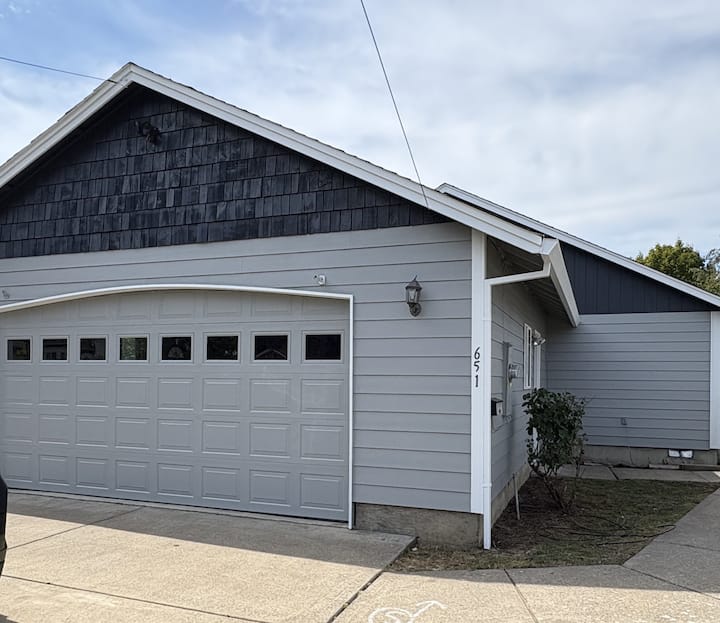Charming House Near Vibrant Downtown Mcminnvlle - マクミンヴィル, OR