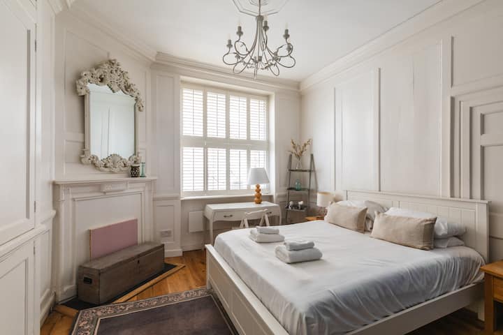 Charming 1-bed Flat On A Central But Quiet Street - Bradford-on-Avon