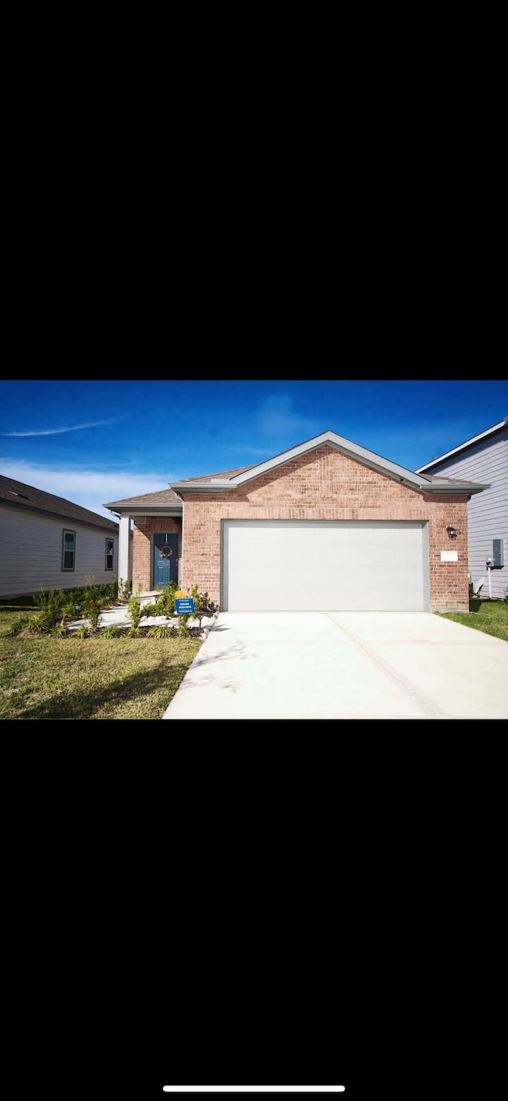 New Construction Home Away From Home - Grand Texas, New Caney