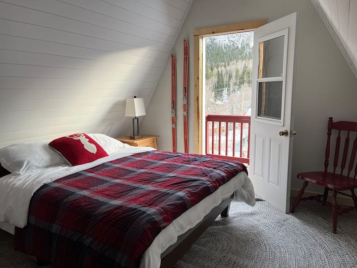 Charming Mtn Chalet 5 Mins To Monarch Ski Resort - Monarch, CO