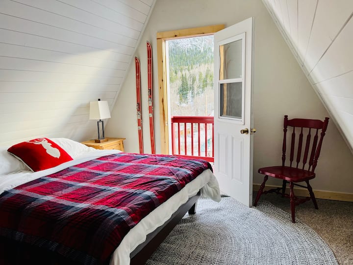 Charming Mtn Chalet 5 Mins To Monarch Ski Resort - Monarch, CO