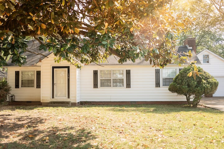 Wildwood At Lee U | 4br W/game Room•walk To Campus - Cleveland, TN