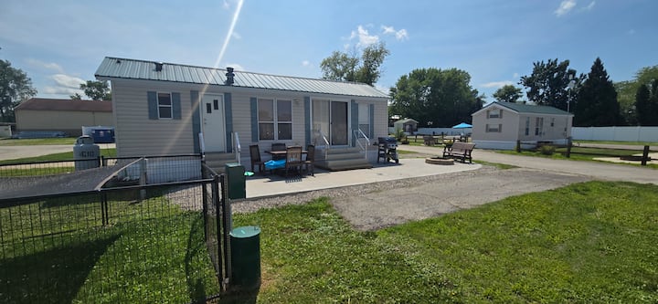 3 Bedroom Deluxe Pet Pen - Sandusky, OH