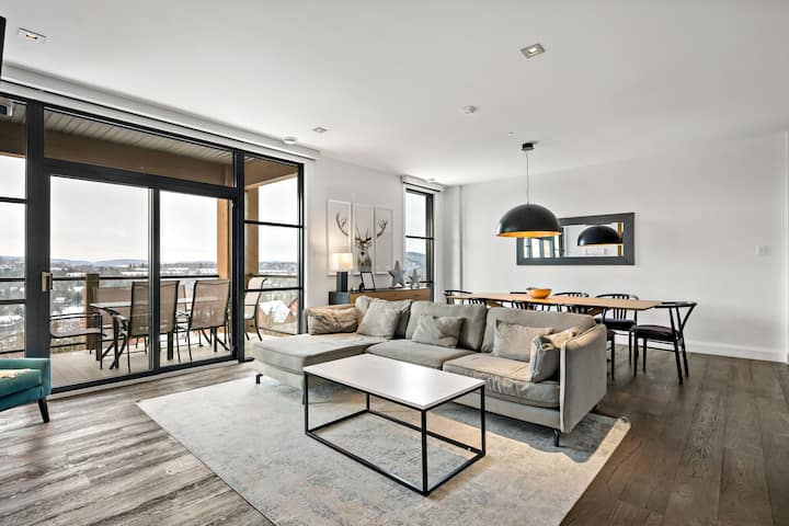 Horizon Tremblant: Luxury Ski In Ski Out Chalet - Mont-Tremblant