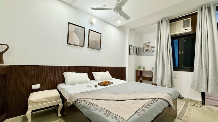The White House@couple Friendly/hauz Khas - Nueva Delhi