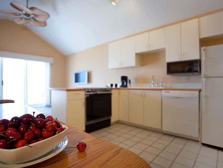 Penthouse Suite Located On East Grand Traverse Bay - Traverse City, MI