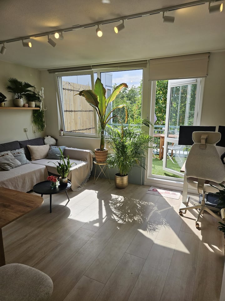 Green Oasis • Large Balcony • Comfy 2+2 - Amsterdam