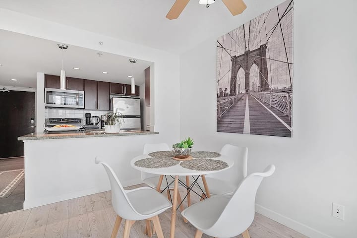 Bright Downtown Condo•walk To Stadium•gym•parking - Vancouver