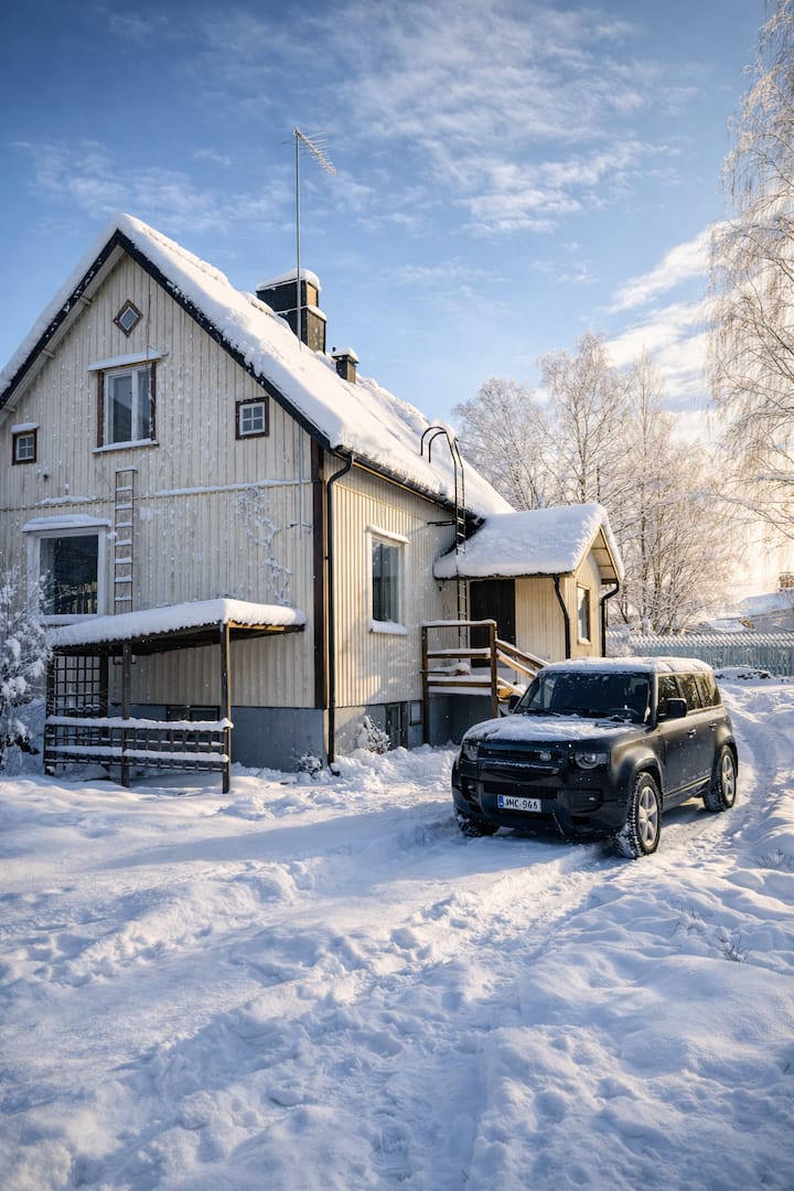 Kaksi Huonetta Ja Keittiö - Oma Piha Ja Parkki - タンペレ