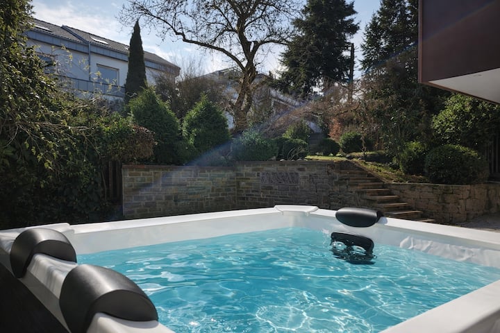 Xl Eifelhaus/14 Pers/whirlpool/wintergarten/hunde - Allemagne