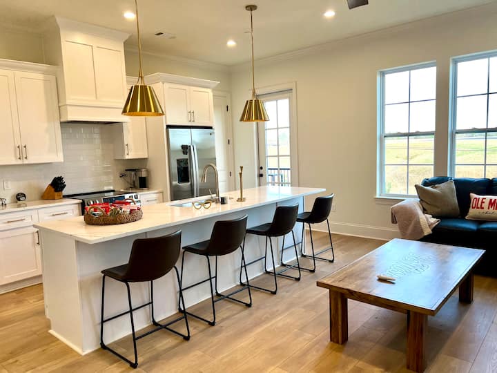 Take-off At The Concourse - Oxford, MS