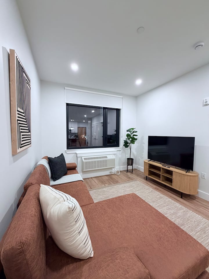 Brand New Amenity-rich Apt | 20 Mins To Nyc - Jersey City, NJ