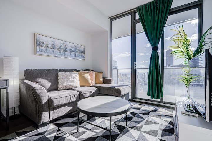 Toronto Vacation 2br&1bth/u Of T/cityscape -