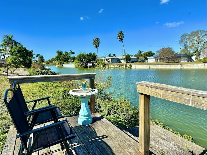 "Turquoise Paradise" Waterfront Pool Home Venice - Venice, FL