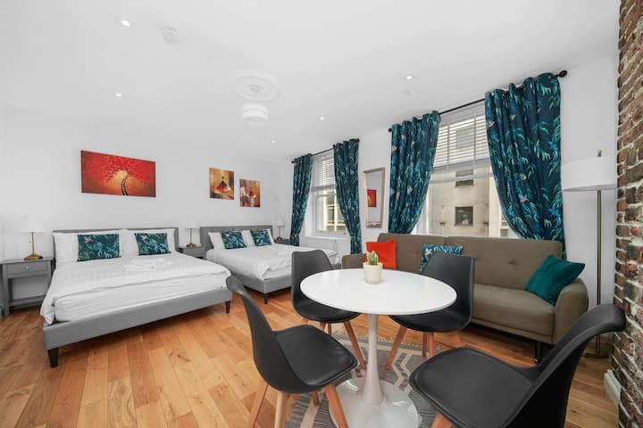 West End - Sleeps 6 - Amazing Location - London