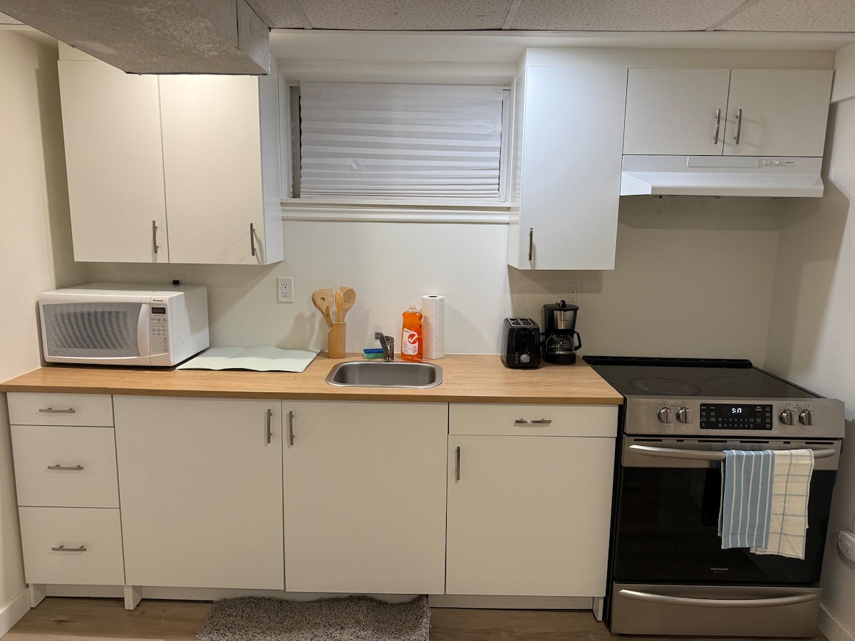 Spacious newly renovated lower apartment - Houses for Rent in Niagara ...