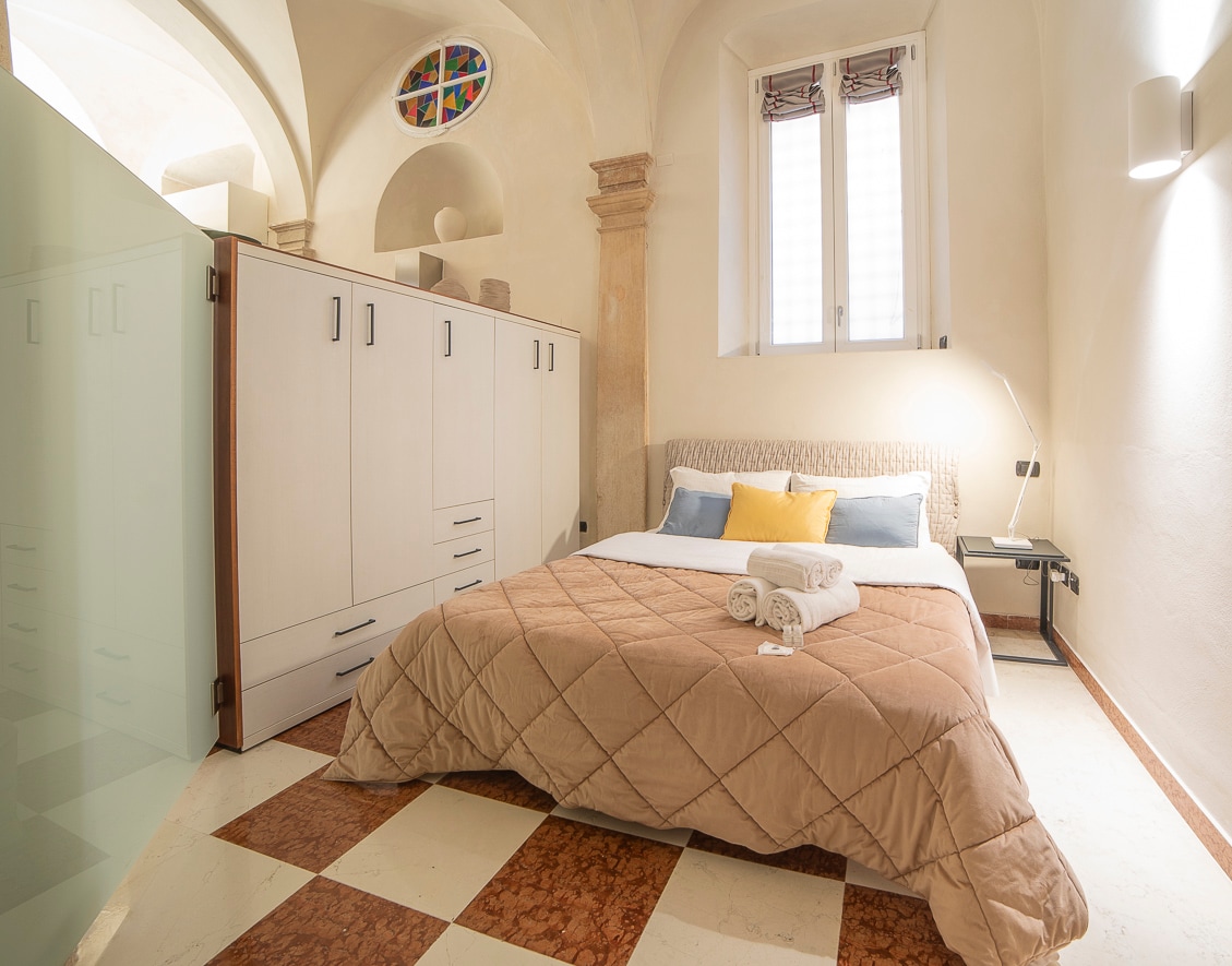 {[The Cardinal's Suite]} - Condominiums for Rent in Verona, Veneto ...