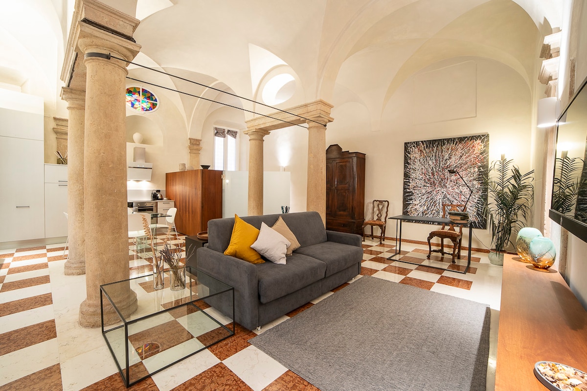 {[La Suite du Cardinal]} - Appartements en résidence à louer à Vérone ...