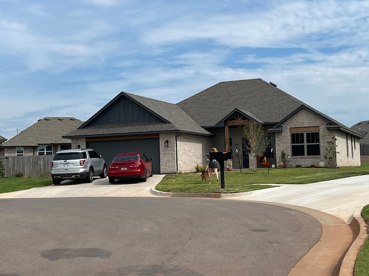 Alzalia Home - Lake Thunderbird, OK