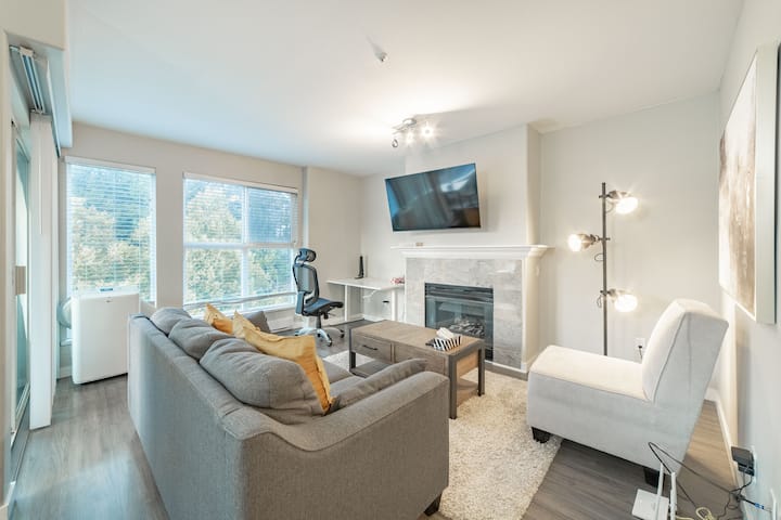2 Bedroom Condo Near Granville Island And Skytrain - Richmond