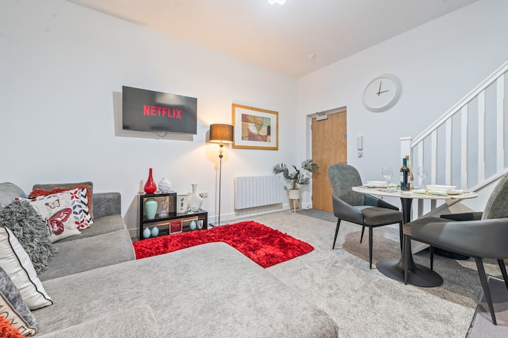 Modern Town Centre-located 1 Bedroom Apartment - Kingston upon Hull