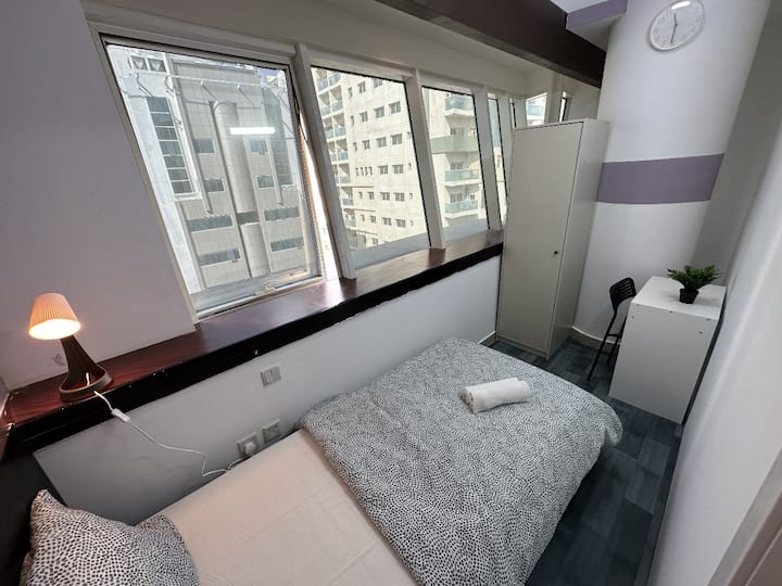 Closed Partition Room In Barsha 1 - Dubai