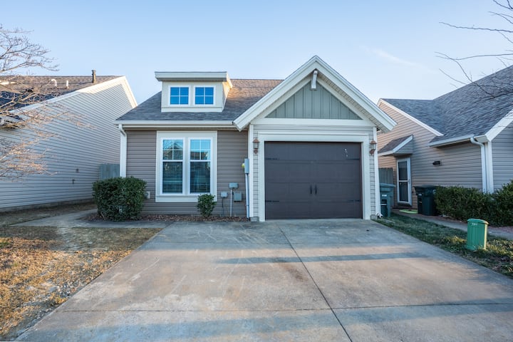 Bluegrass Run- Sleeps 8 & Cozy Stay - Owensboro, KY