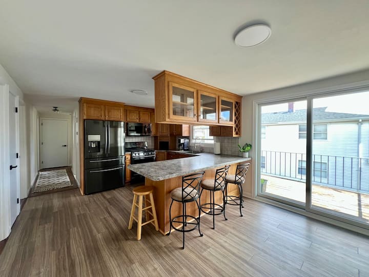 Cozy 2-bedroom & 1 Office/storage Room - Farmington, CT