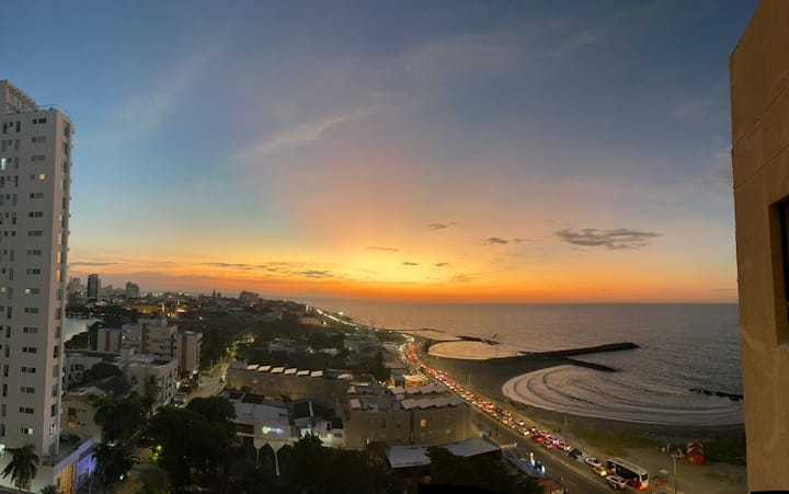 Atardecer Sobre El Mar/ Vista Privilegiada - Cartagena