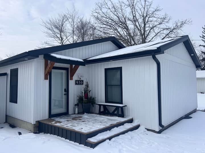 Fern Metto On The Lakes! - Shipshewana, IN