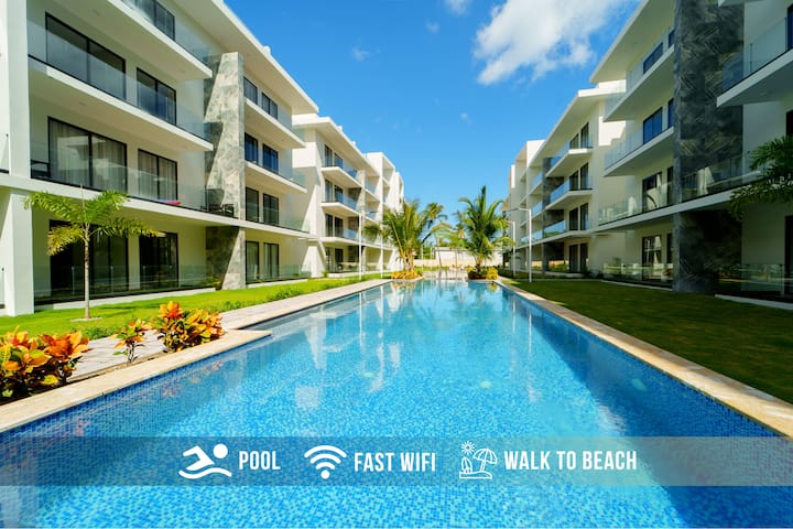 Crystal Waters Apt D7 | Pool & Near The Beach - Caribbean