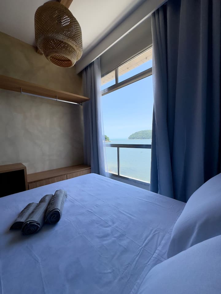 Studio Com Vista Privilegiada Para O Mar - Sao Vicente, Brazil