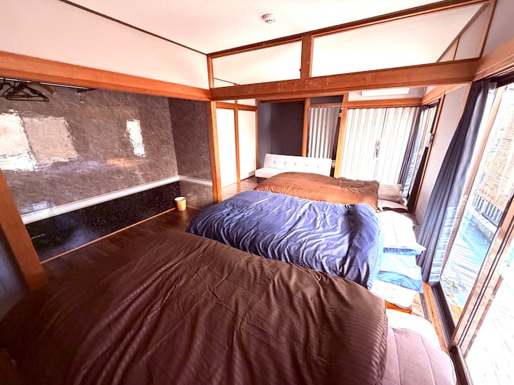 【指宿/3ldk】家族・グループに最適！広々一軒家貸切／駐車場無料 - Ibusuki