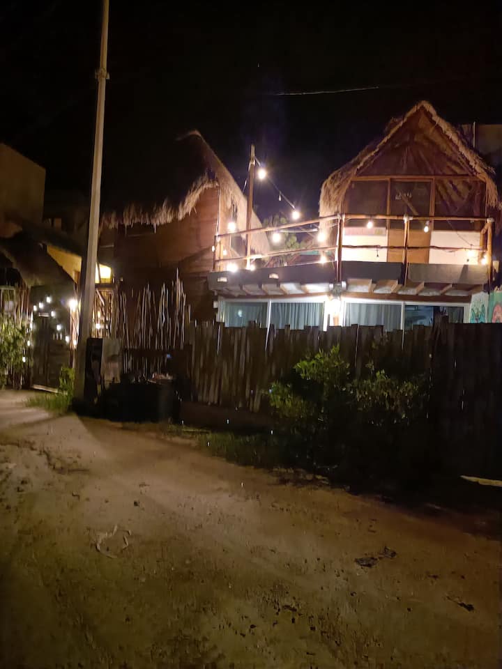 Glamping 3 Cabañas/1loft A/a & Galería De Arte - Holbox