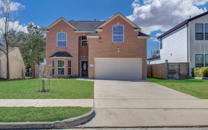 House On Bassoon - Houston, TX
