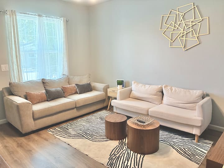 Modern 3bdr Home Walk To Uc Davis Medical/broadway - Sacramento