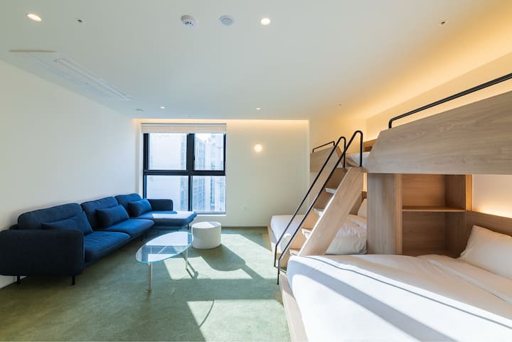 [구도 컬렉티브 강남] 강남역 3분거리 부티크 호텔 프리미어 스위트 - Seoul