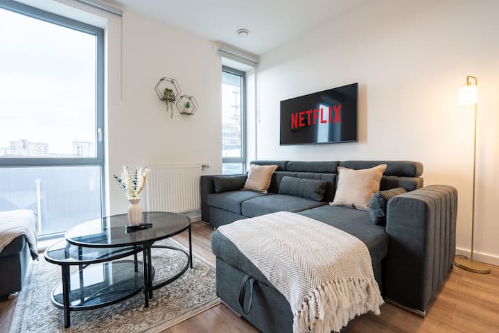 Modern Wembley Retreat |Walk To Stadium|sleeps 6| - Harrow