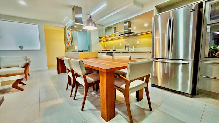 2q Vista Para A Montanha E Poucos Metros Do Mar - Florianópolis