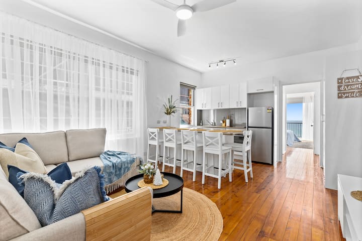 Oceanfront 2-bedroom Cronulla - Cronulla