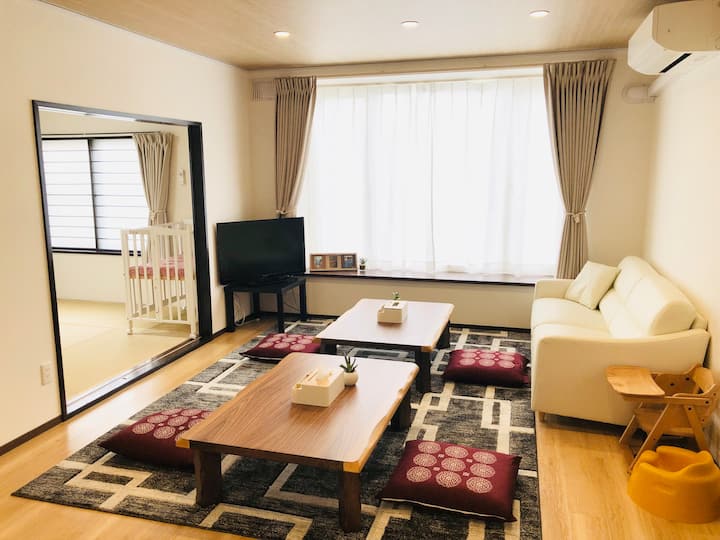 産後ケア民泊/赤ちゃんの託児・同伴シッター可能/子連れ&団体旅行に最適！/駐車場4台/無料送迎あり - Eniwa