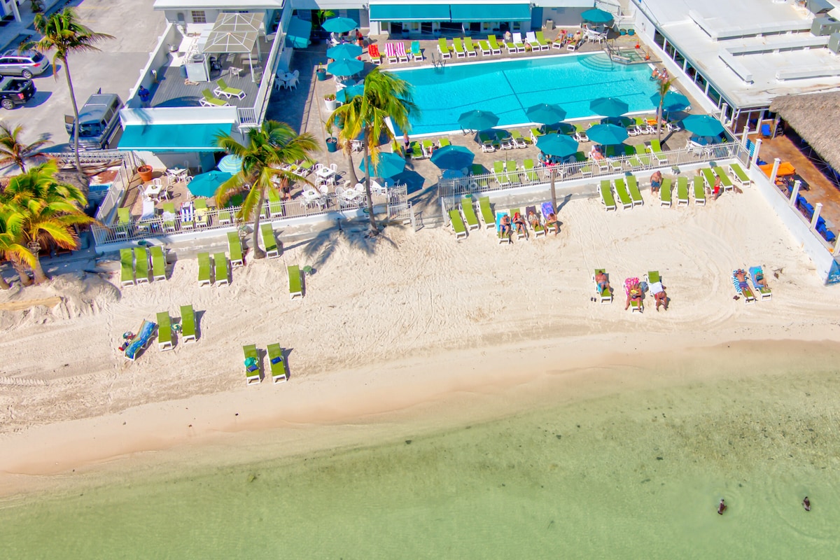 Villa Blue-Water Front-Cabana Club-37 pies de espacio en el muelle ...