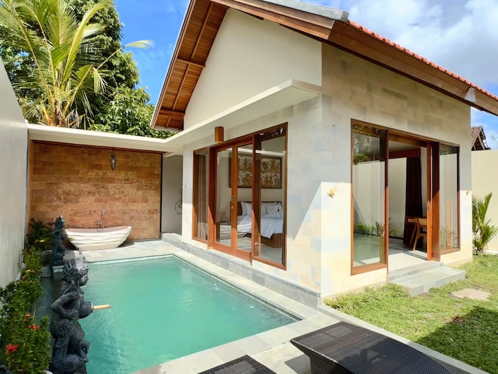 A Private Pool Balinese Modern Style Villa - Australia
