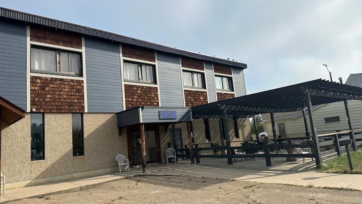 Clean, Affordable,  Convenient And Comfortable - Fort Saskatchewan