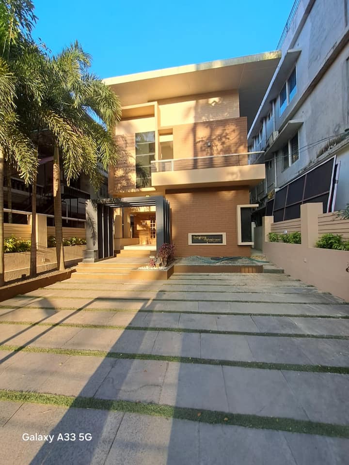 Home Away From Home Nearby Mammiyoor Temple - Guruvayur